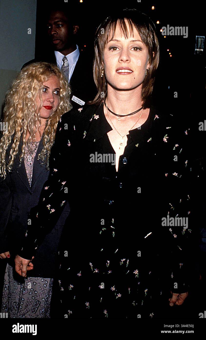Jan. 1, 2011 - L5155LR.MARY STUART MASTERSON. LISA ROSE / 1993.AICIRT ...