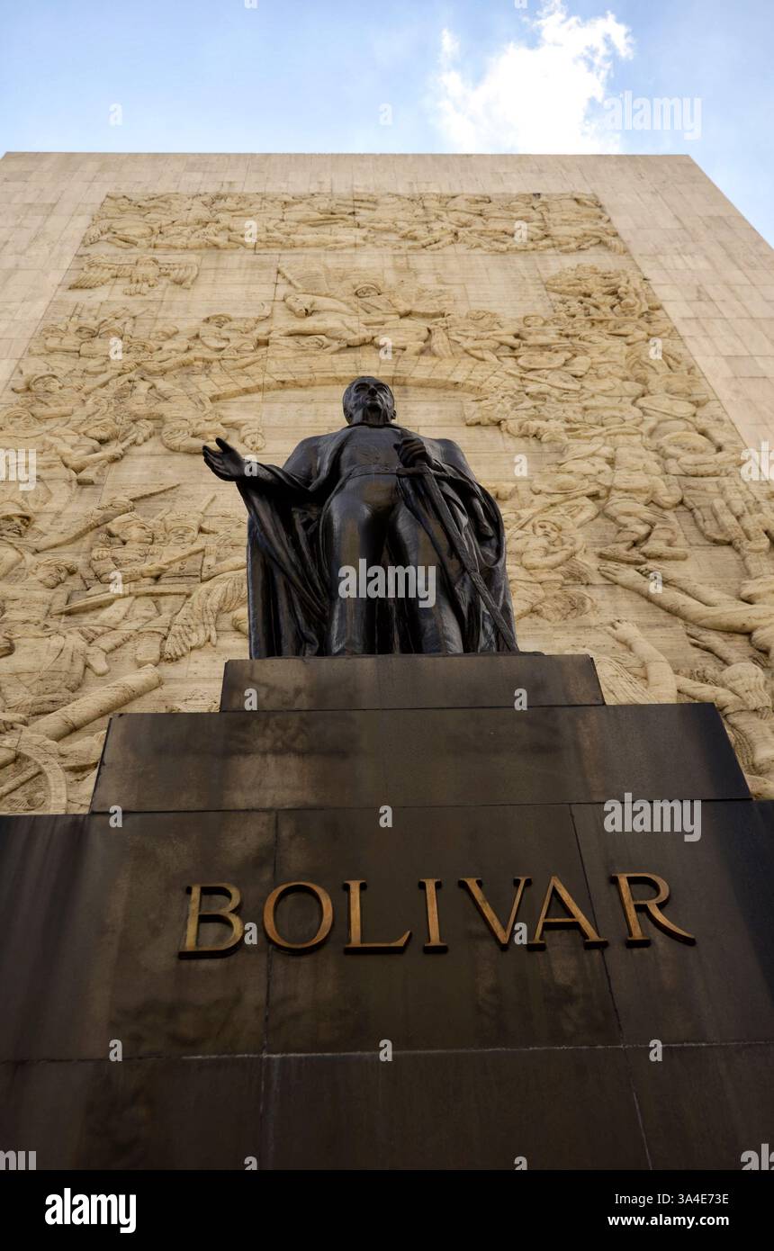 Oct. 1, 2011 - Venezuela - The Walk of Heroes is a Venezuelan monument ...