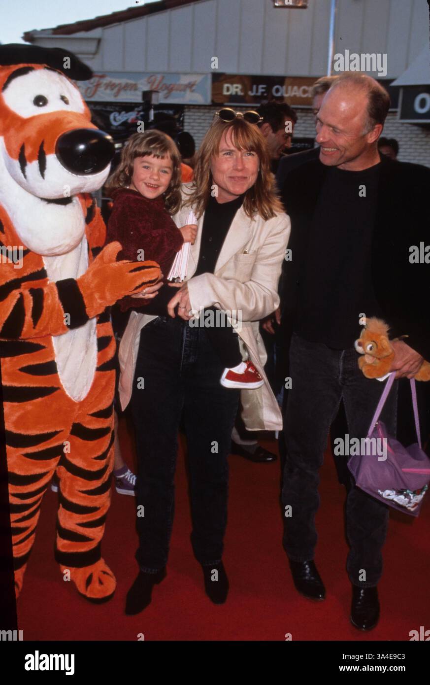 ED HARRIS with wife Amy Madigan and daughter at the Aristocasts 1996 ...