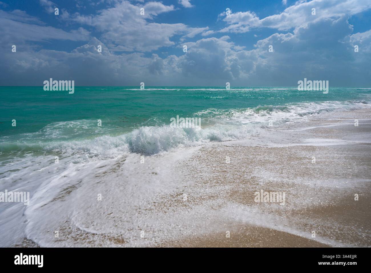 Ocean waves, summer background. Stormy sea waves. Summer sea beach wave ...