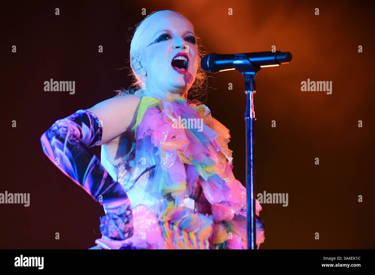 Shirley manson hi-res stock photography and images - Alamy