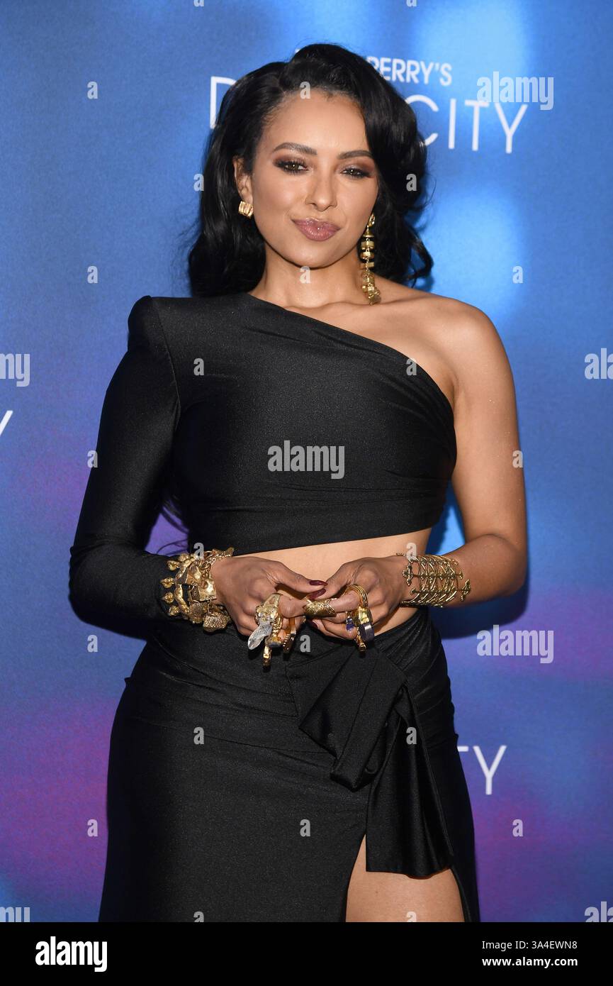 Kat Graham attends Tyler Perry's 'Duplicity New York Premiere at Museum ...