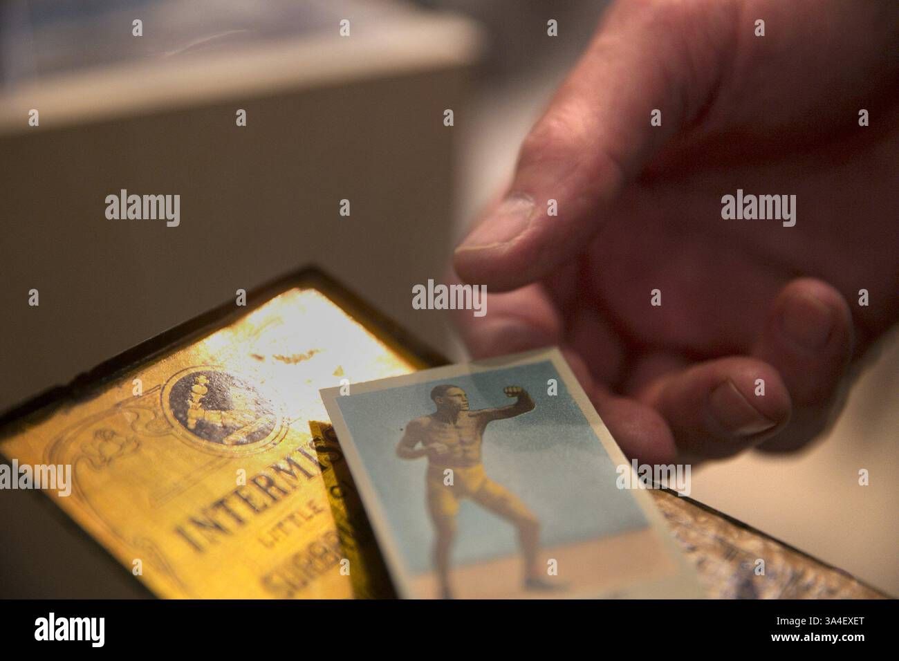 Brands of cigarettes hi-res stock photography and images - Alamy