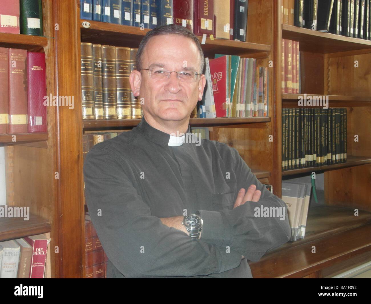 Tierra de la iglesia hi-res stock photography and images - Alamy