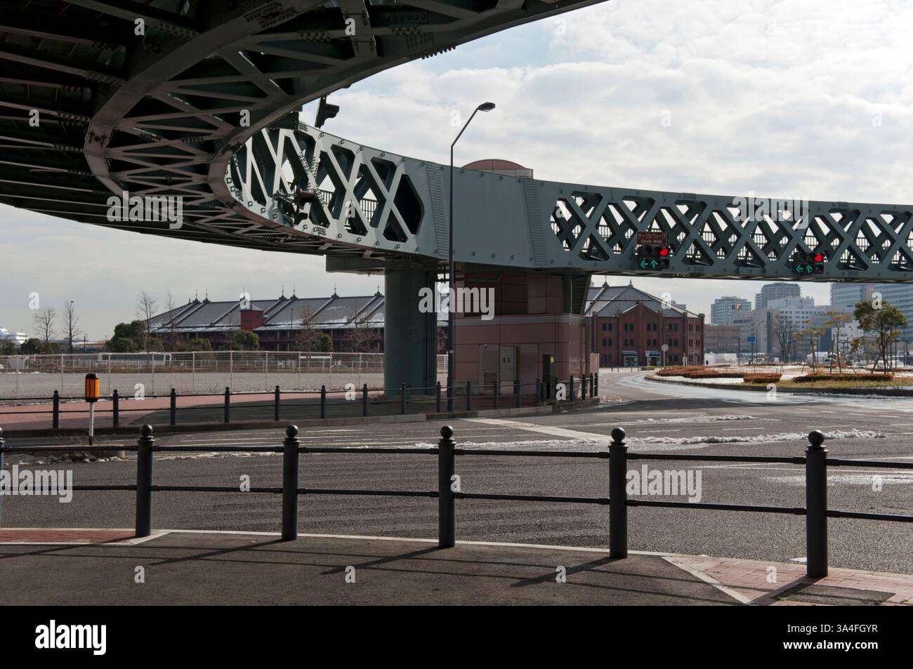 An pedestrian overpass called the Shinkou Circle-Walk Bridge is a giant ...
