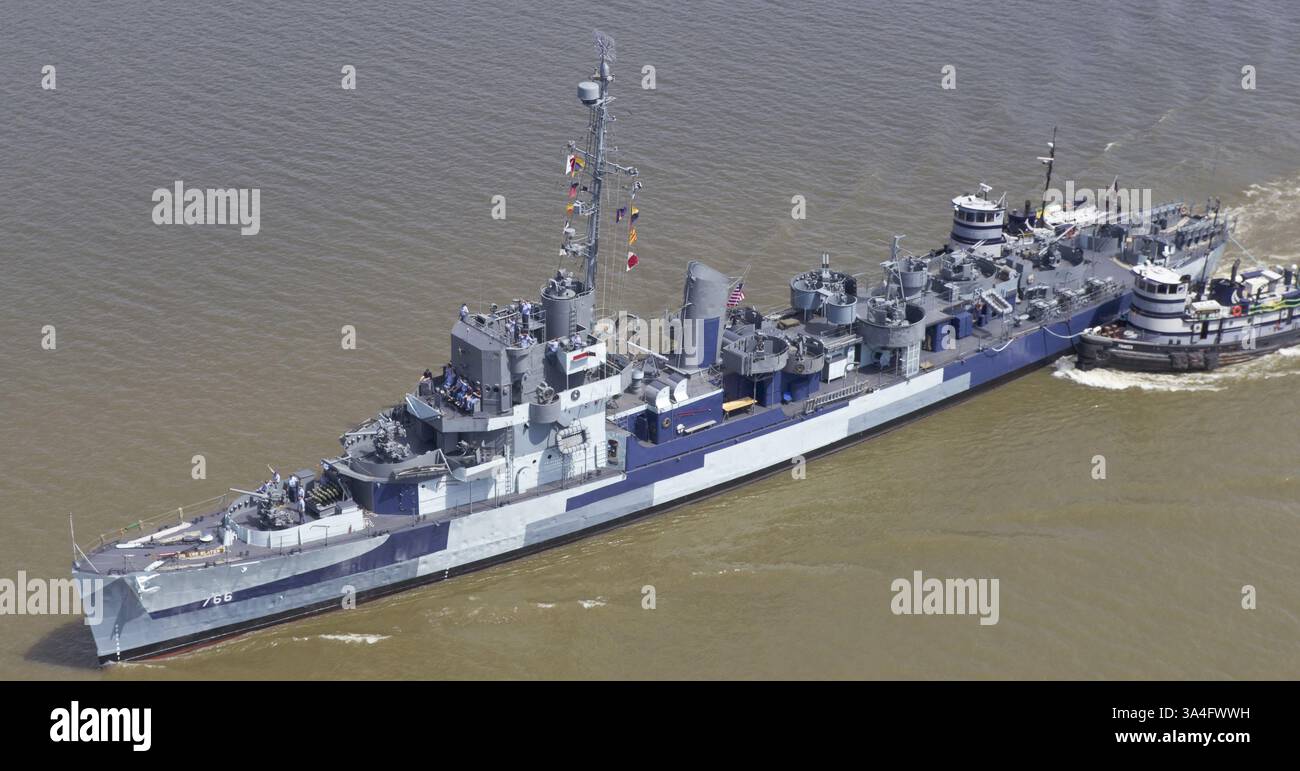 June 30, 2014 - Highland, New York, USA - The USS Slater passes ...