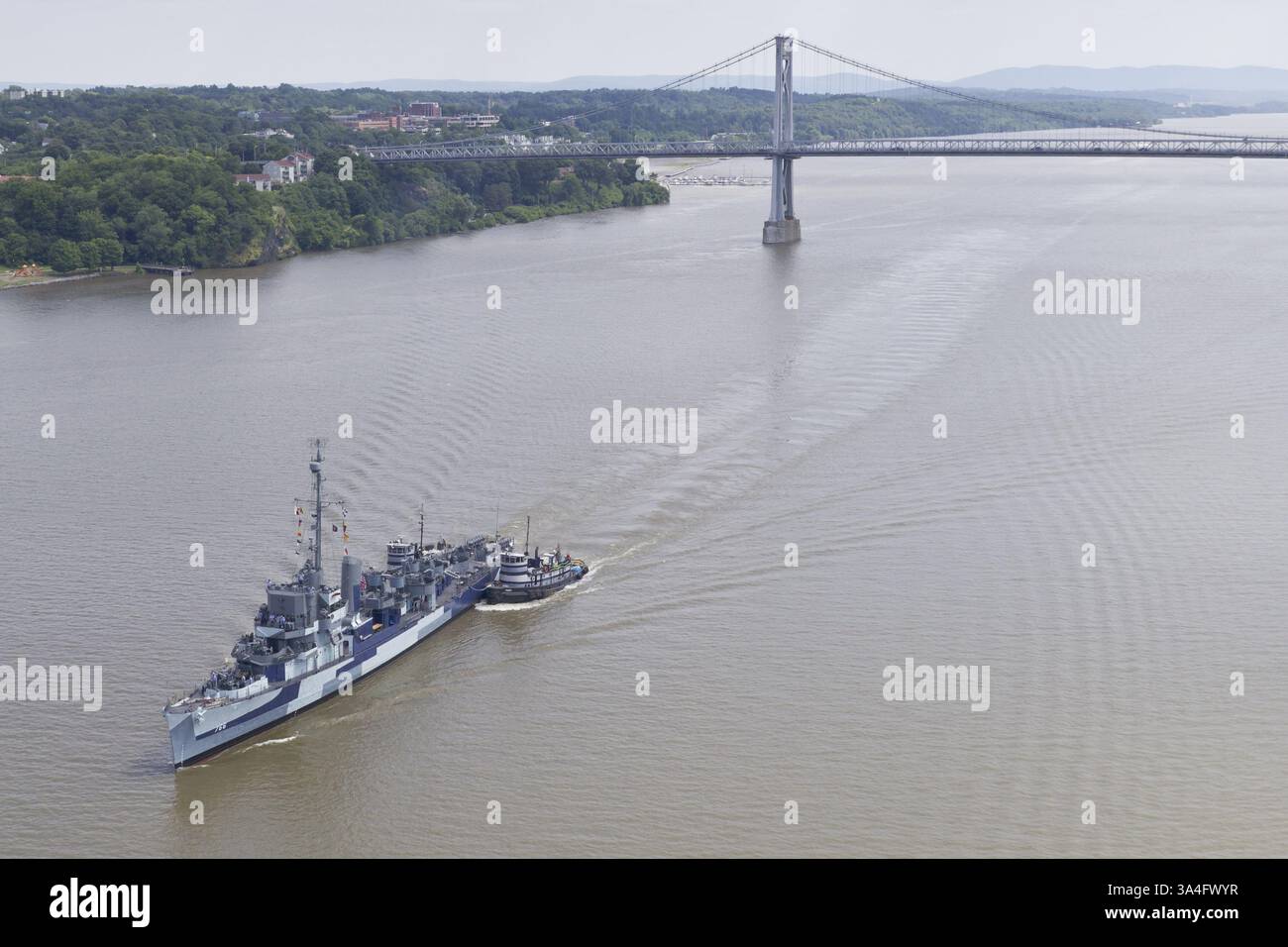 June 30, 2014 - Highland, New York, USA - The USS Slater passes ...