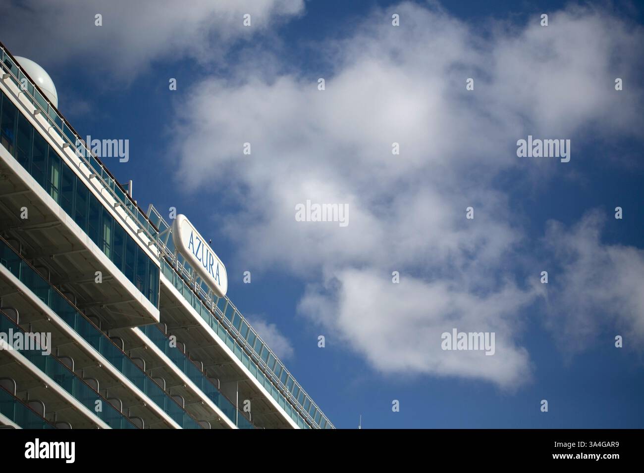 FUNCHAL, MADEIRA - FEBRUARY 10, 2025: Name on P O Cruise line ship ...