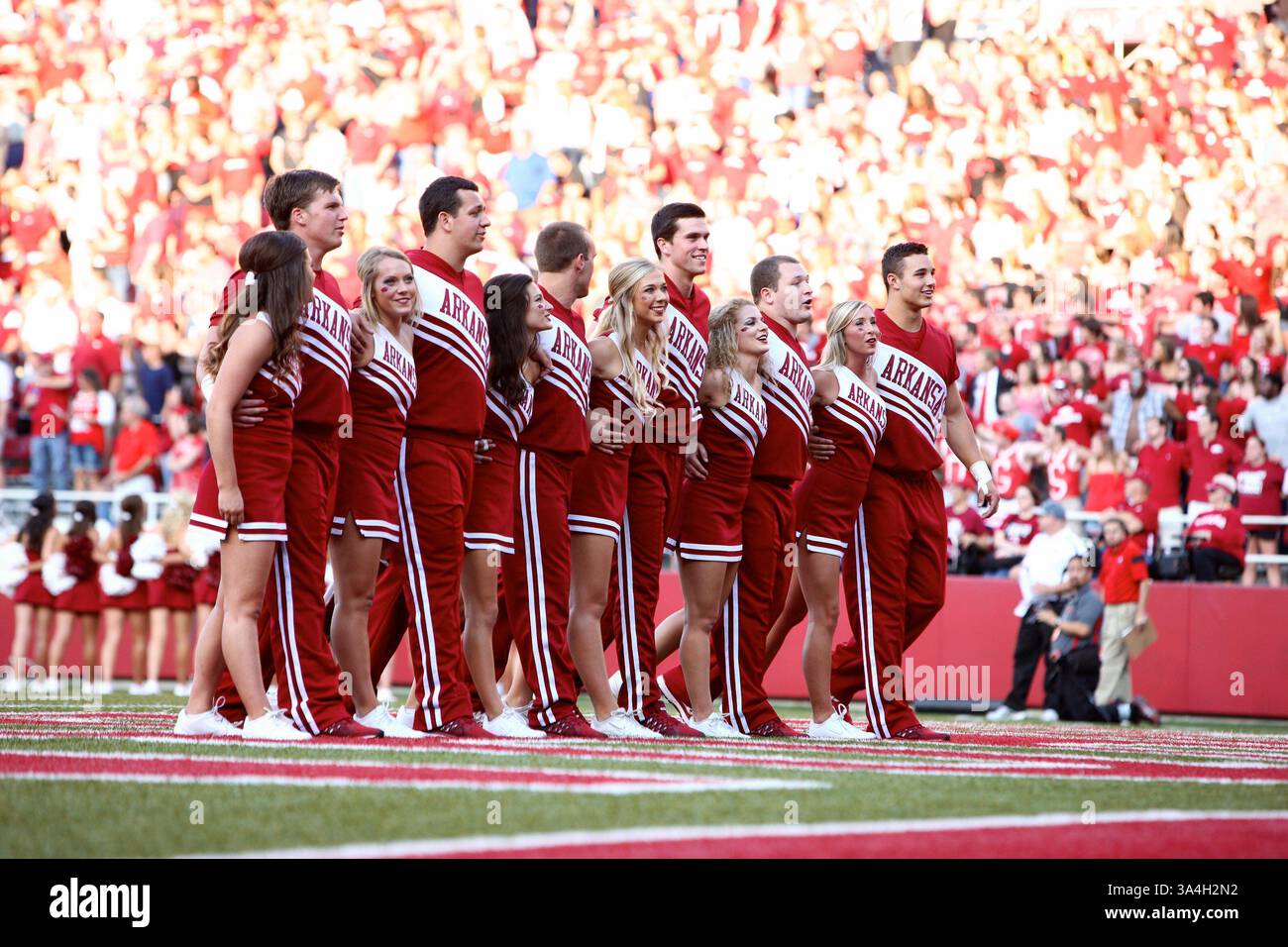 Arkansas razorback cheerleaders hi-res stock photography and images - Alamy