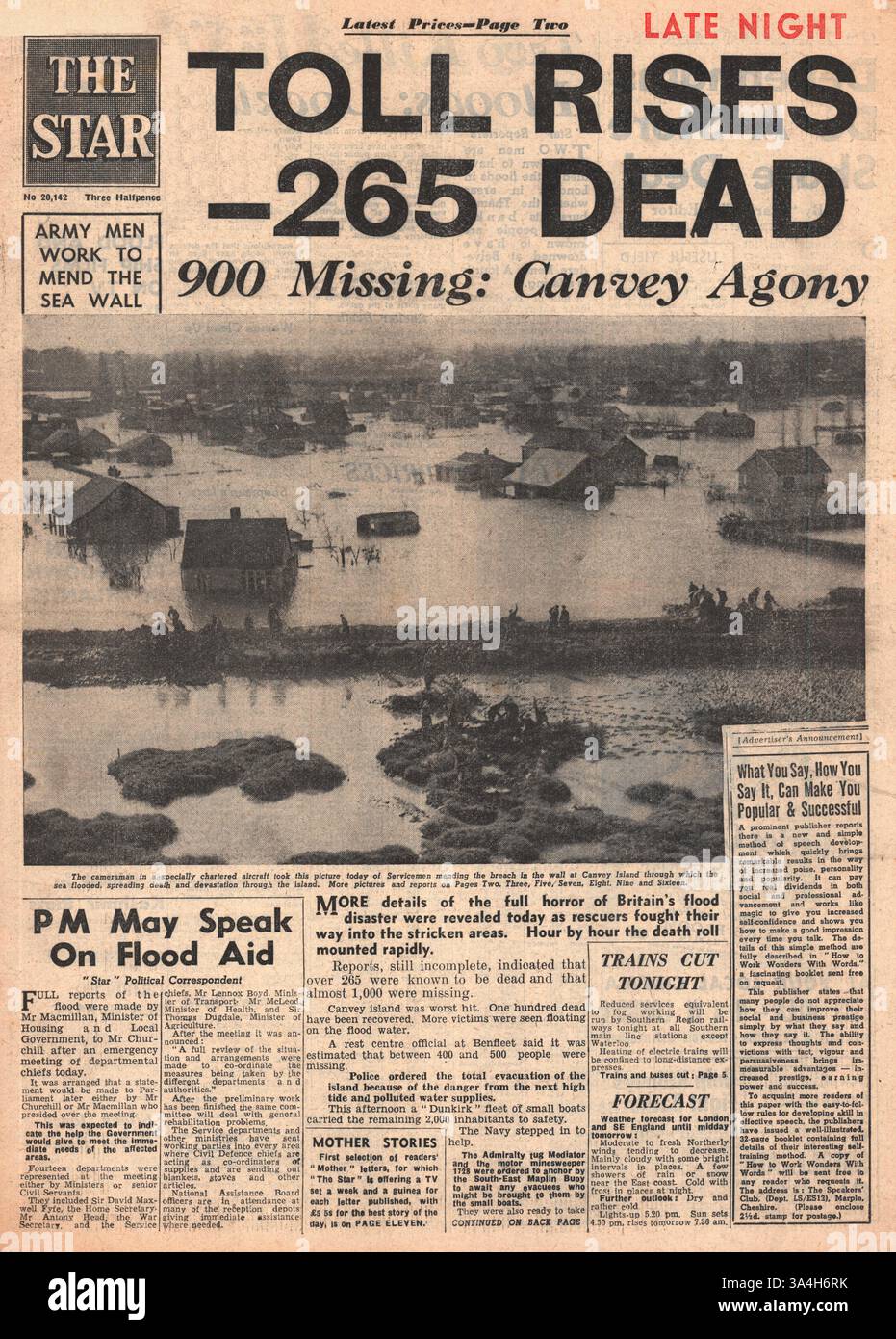 1953 the star north sea floods disaster hi-res stock photography and ...