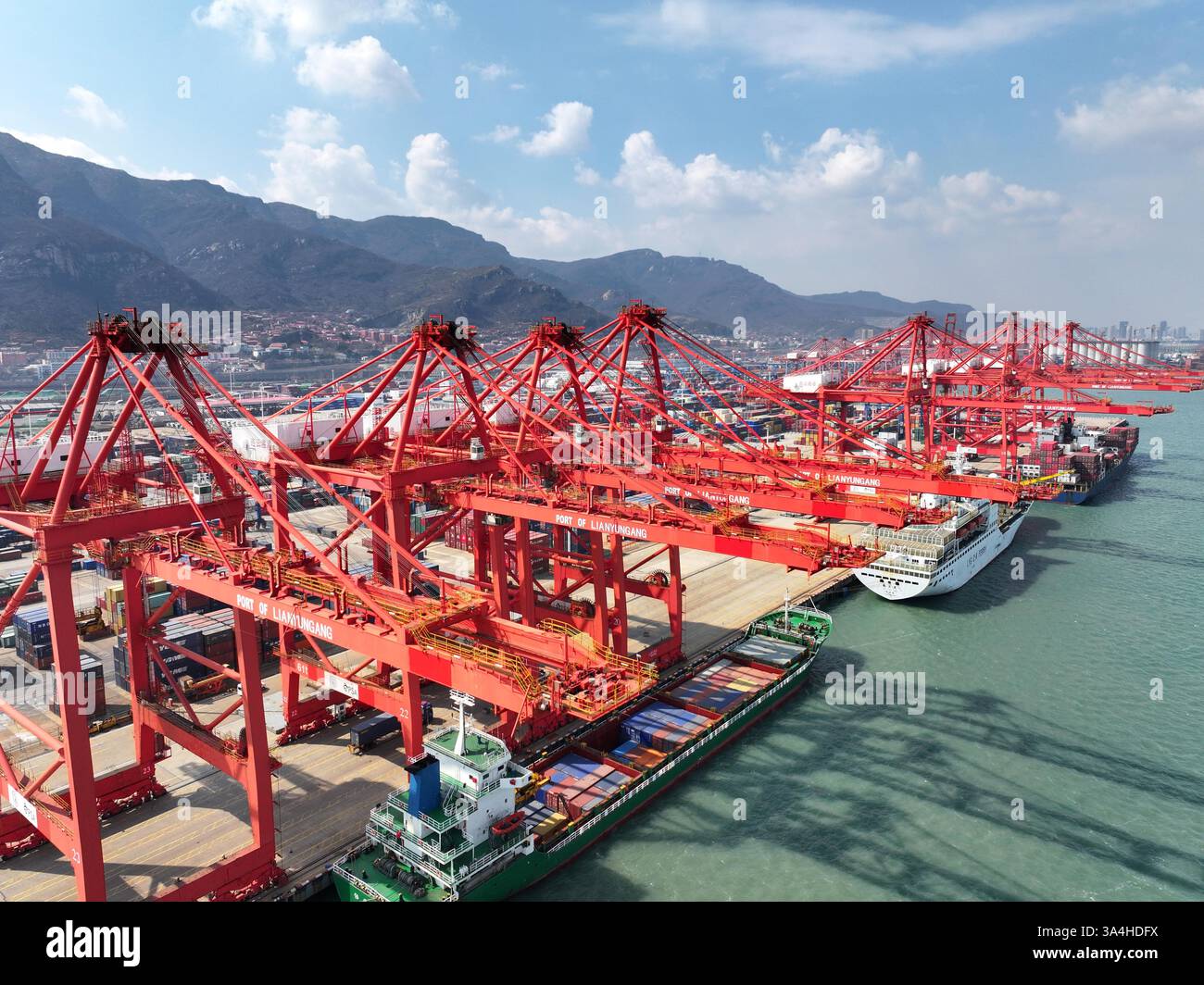 Aerial photo shows the container terminal of Lianyungang Port ...