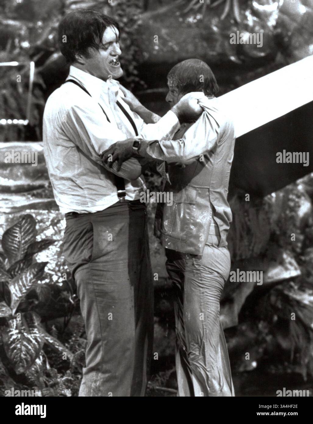 Bernard lee as m hi-res stock photography and images - Alamy