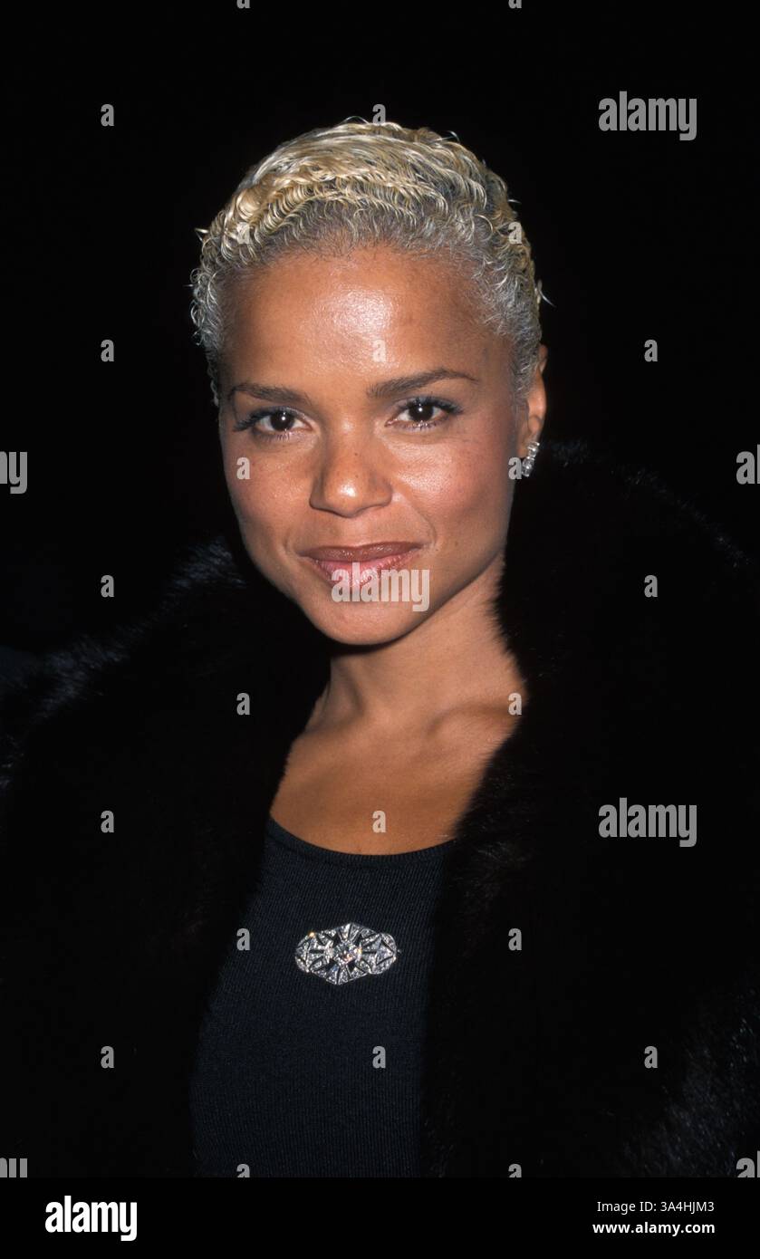 Oct 27, 1998; Los Angeles, CA, USA; Actress VICTORIA ROWELL at the 6th ...