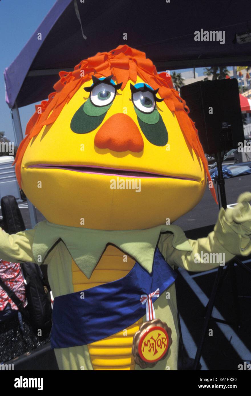 Aug 14, 1999; Los Angeles, CA, USA; Friendly dragon character, MAYOR H ...