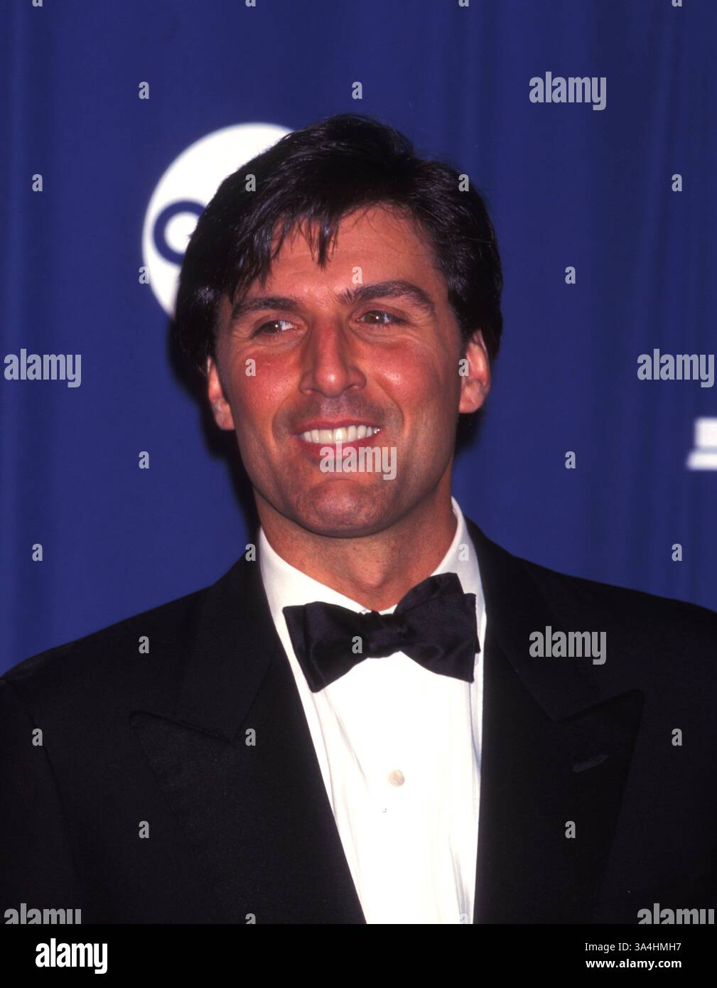 Vincent irizarry daytime emmy awards 27th hi-res stock photography and ...