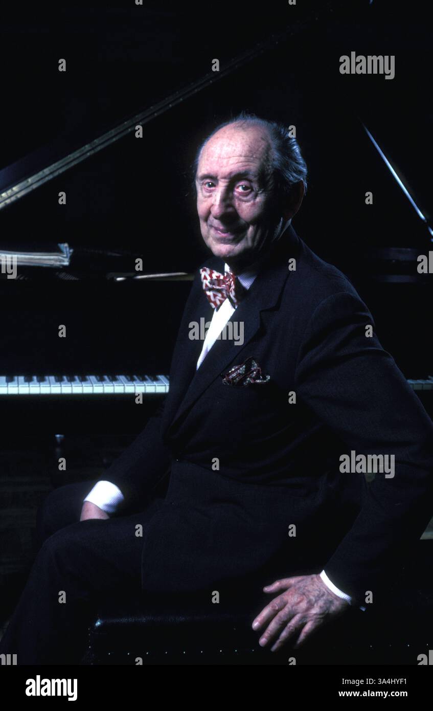 Pianist VLADIMIR HOROWITZ Stock Photo - Alamy