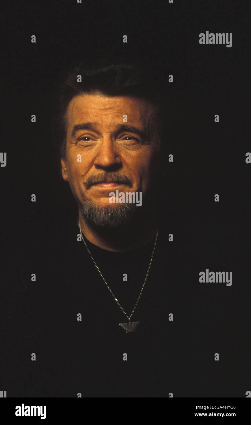 File photo. Date unknown. Country music singer WAYLON JENNINGS Stock ...