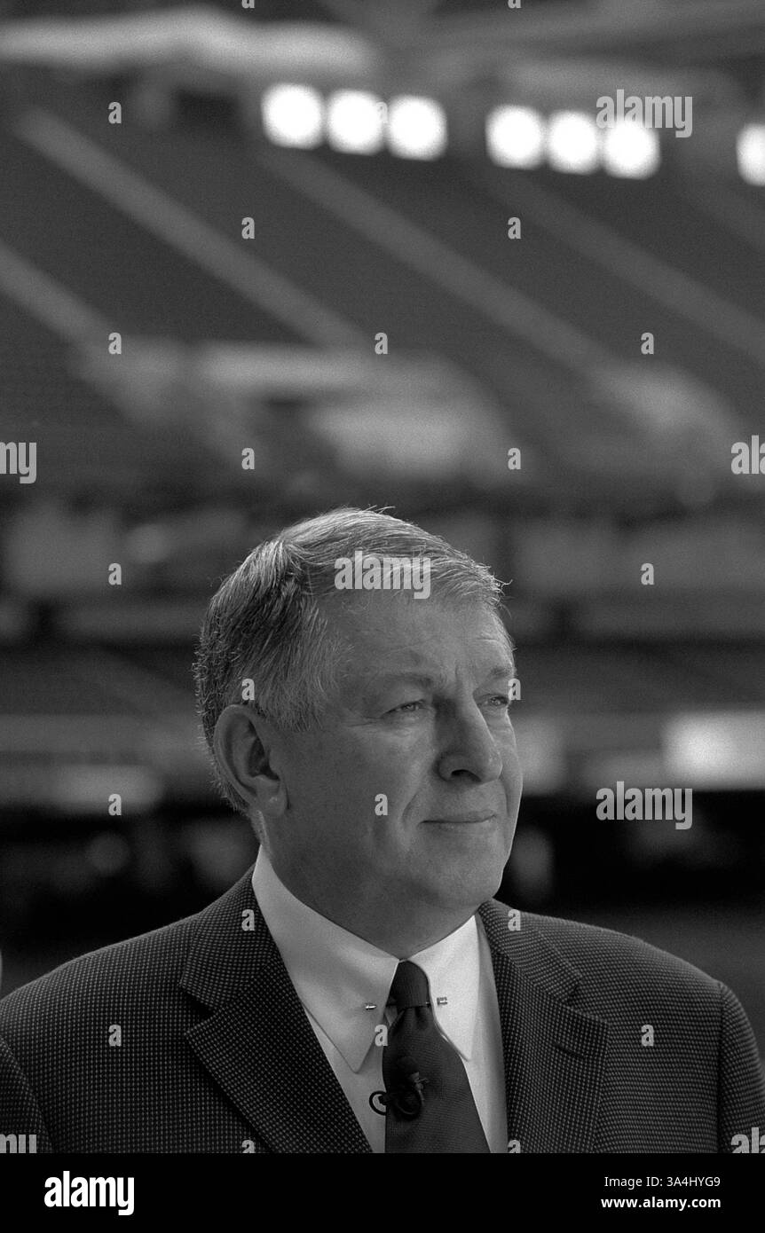 Aug 29, 2002; Phoenix, AZ, USA; JERRY COLANGELO, former Diamondbacks ...