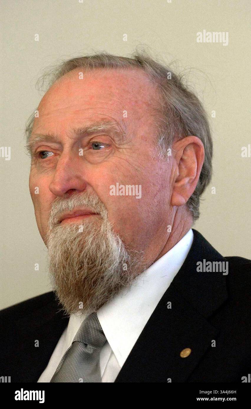 Dec 08, 2003; Stockholm, SWEDEN; Nobel laureate in economics CLIVE W.J ...