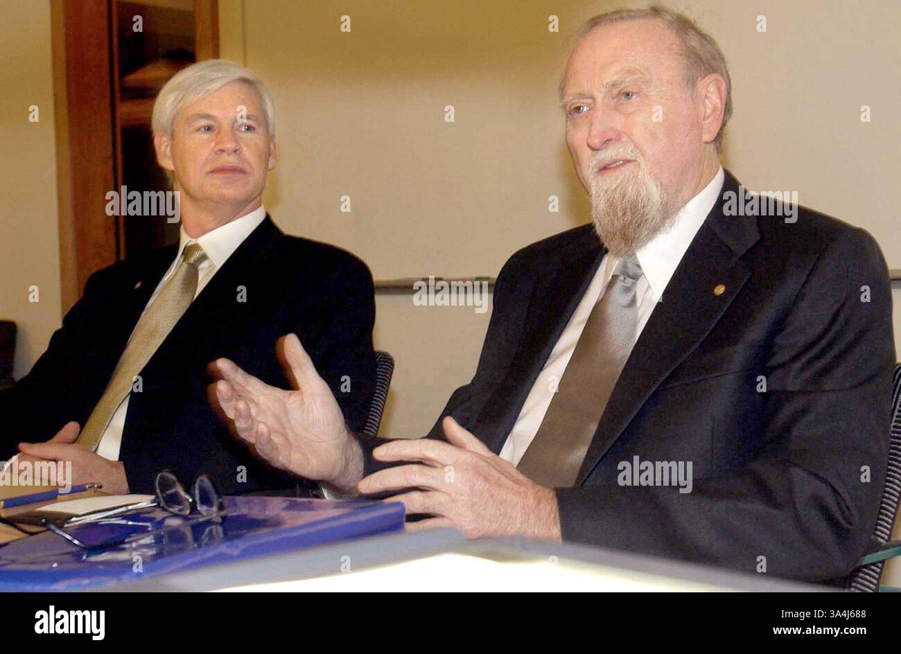 Robert f engle hi-res stock photography and images - Alamy