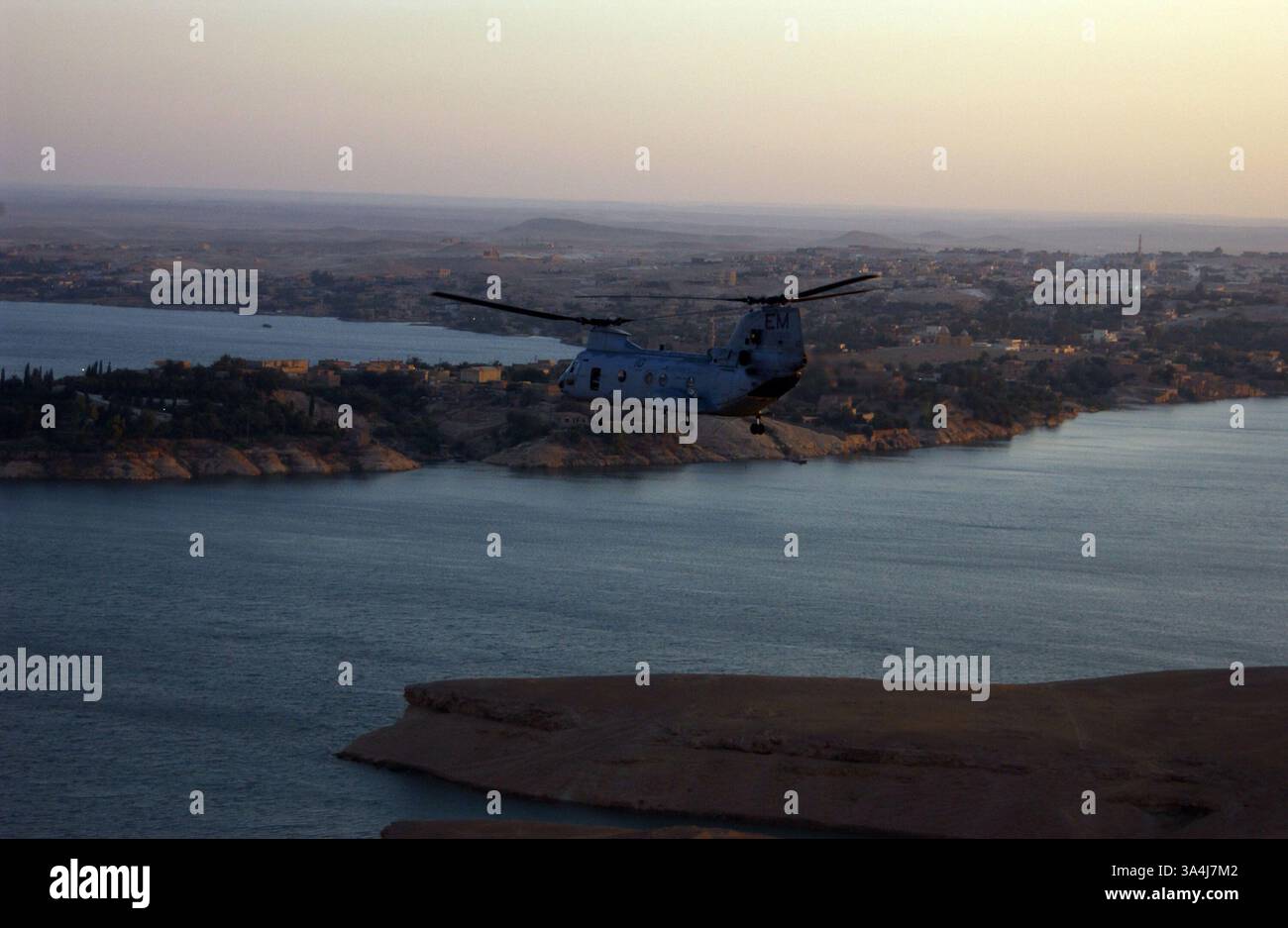 May 02, 2004; Rawah, Iraq; A CH-46E Sea Knight from Marine Medium ...
