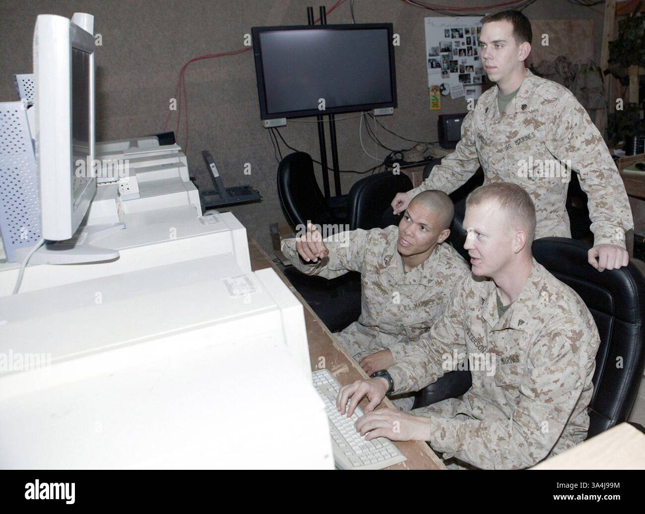 Iraq tutorial hi-res stock photography and images - Alamy