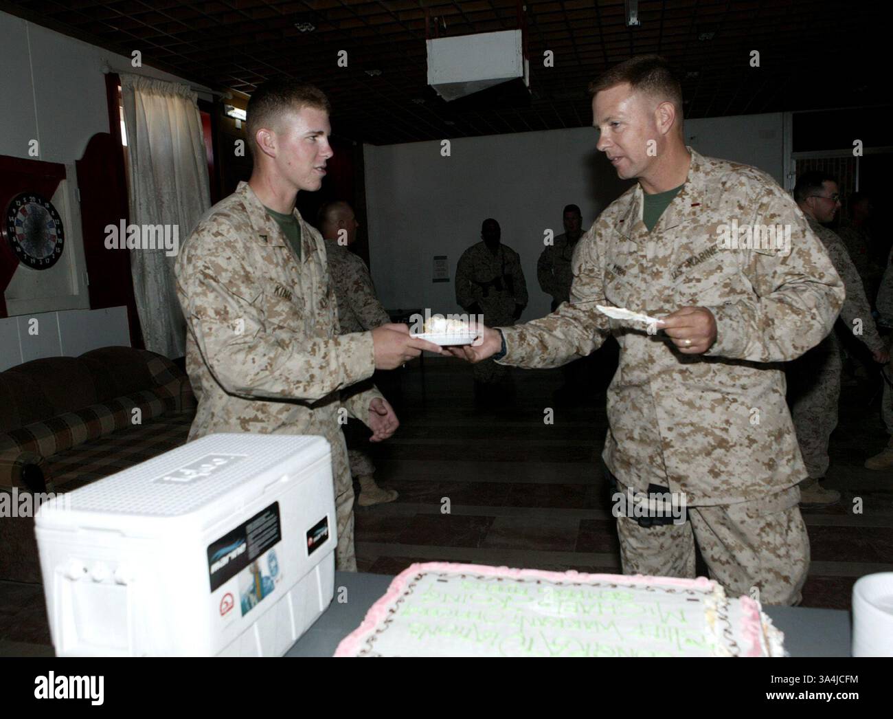 Marine chief warrant officer michael hi-res stock photography and ...