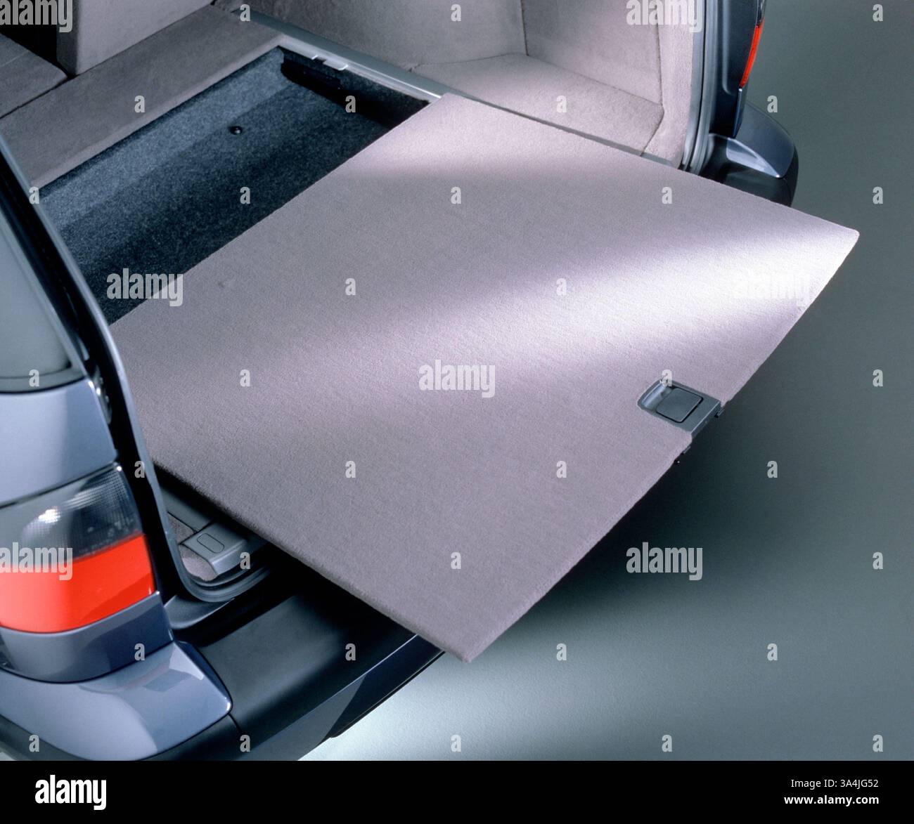 Load rated hi-res stock photography and images - Alamy