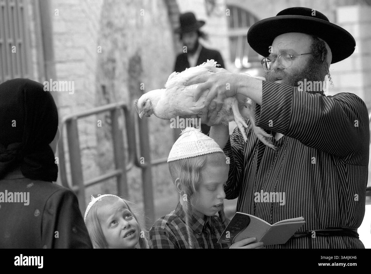 Kaparot ceremony israel Black and White Stock Photos & Images - Alamy