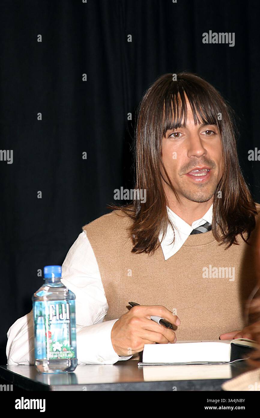 Scar tissue anthony kiedis hi-res stock photography and images - Alamy