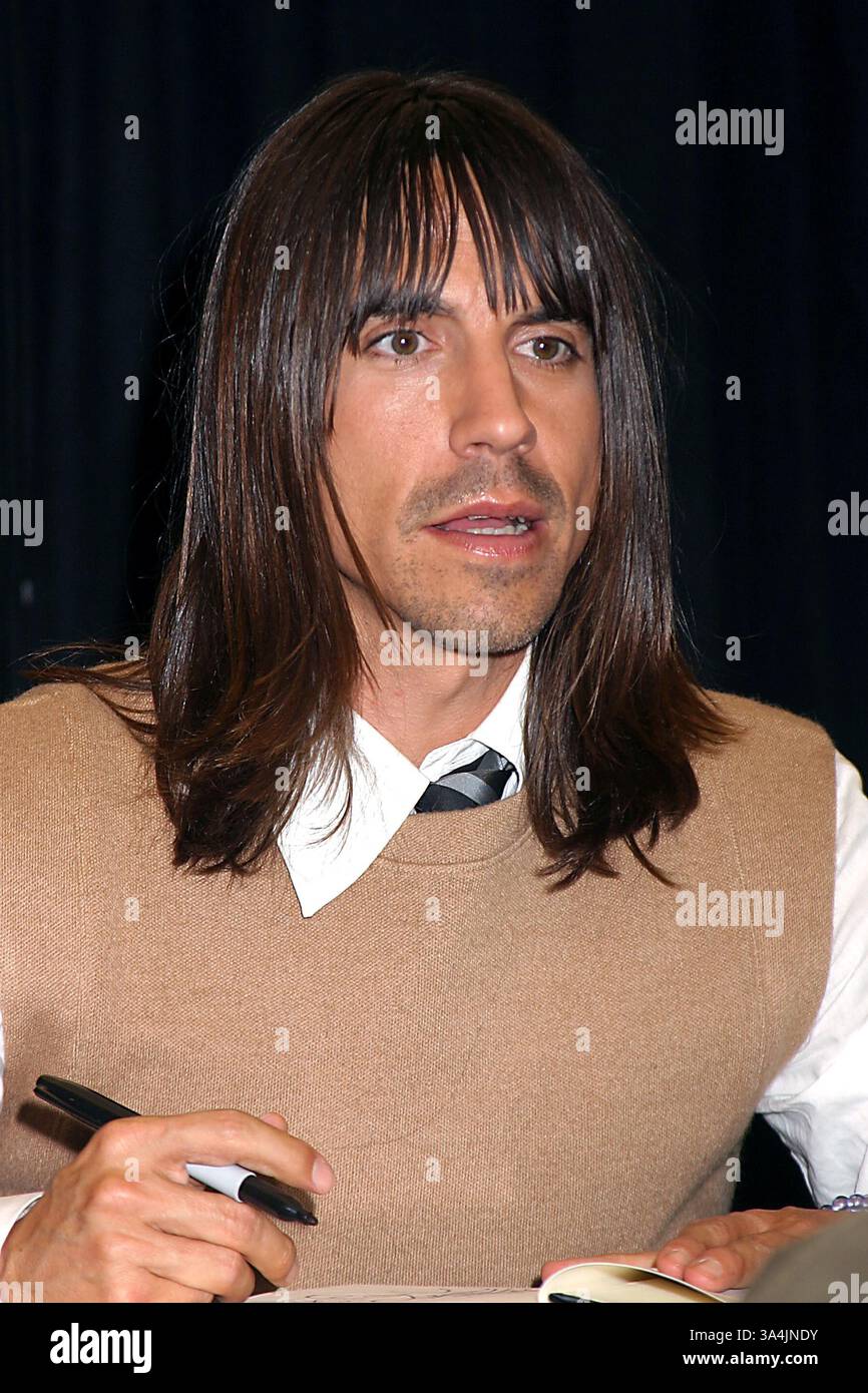 Scar tissue anthony kiedis hi-res stock photography and images - Alamy