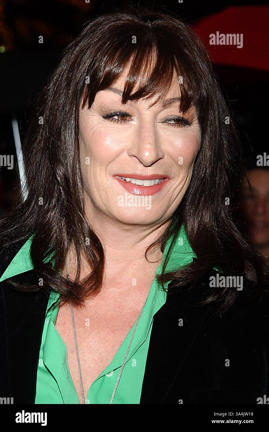 Dec. 9, 2004 - K40807AR.THE LIFE AQUATIC WITH STEVE ZISSOU PREMIERE AT ...