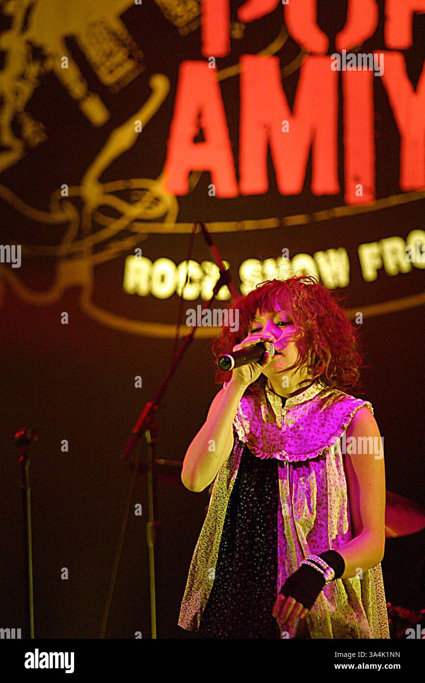 Apr. 29, 2005 - K42963JR.PUFFY AMIYUMI CONCERT AT THE WILTERNLG, LOS ...