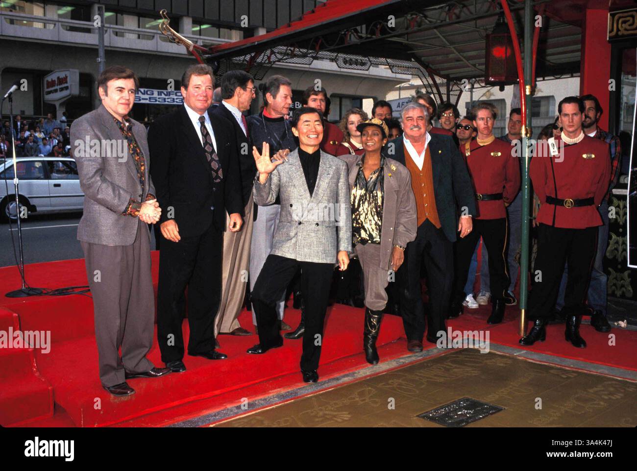July 20, 2005 - L2388.1991.JAMES DOOHAN AND STAR TREK CAST.FRONT ROW ...