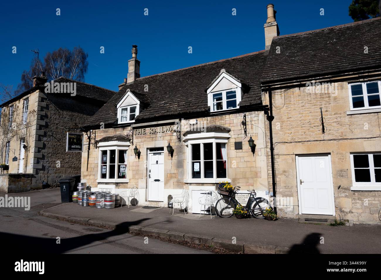 The Railway Inn, Ketton, Rutland, England, UK Stock Photo - Alamy