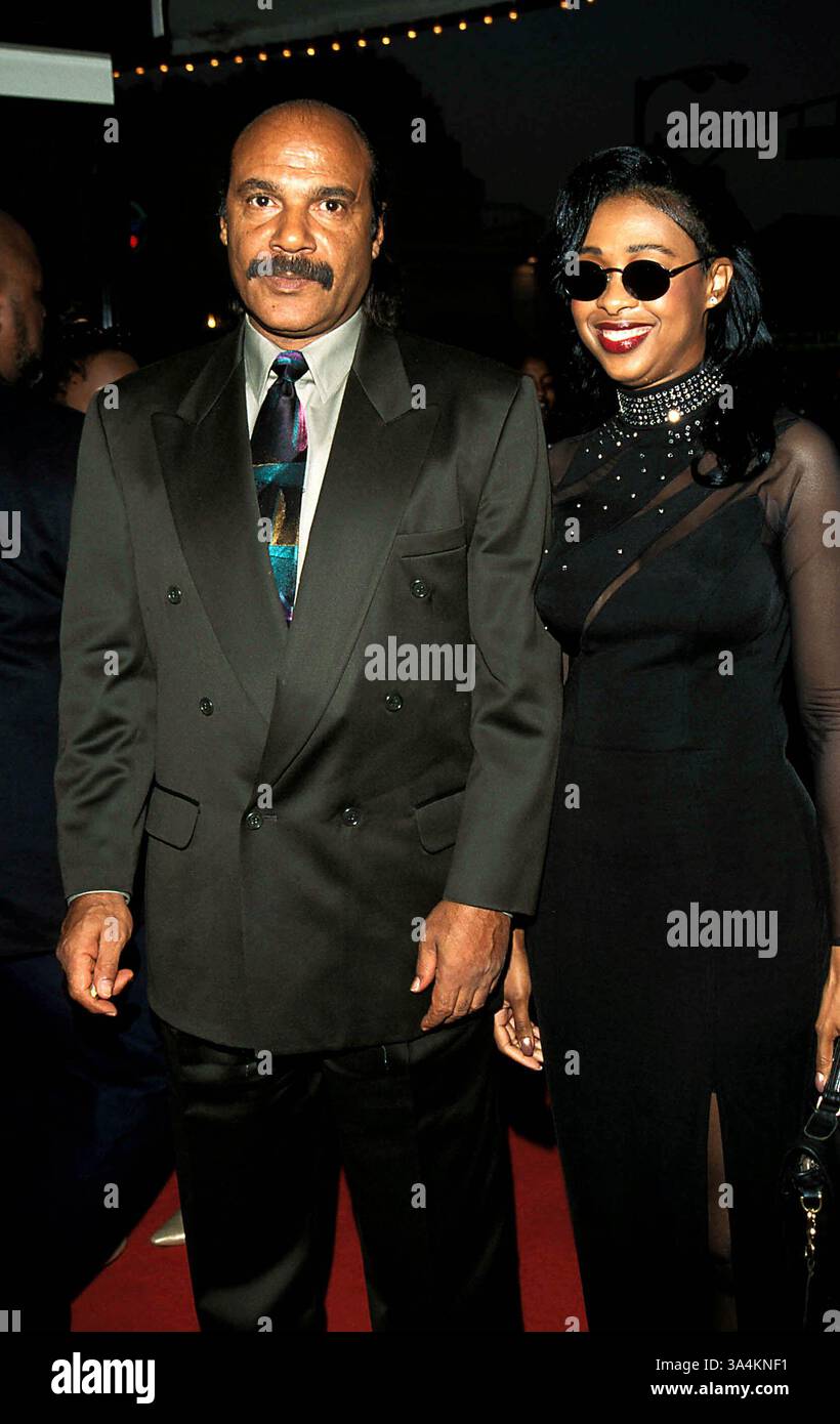 Ron oneal hi-res stock photography and images - Alamy