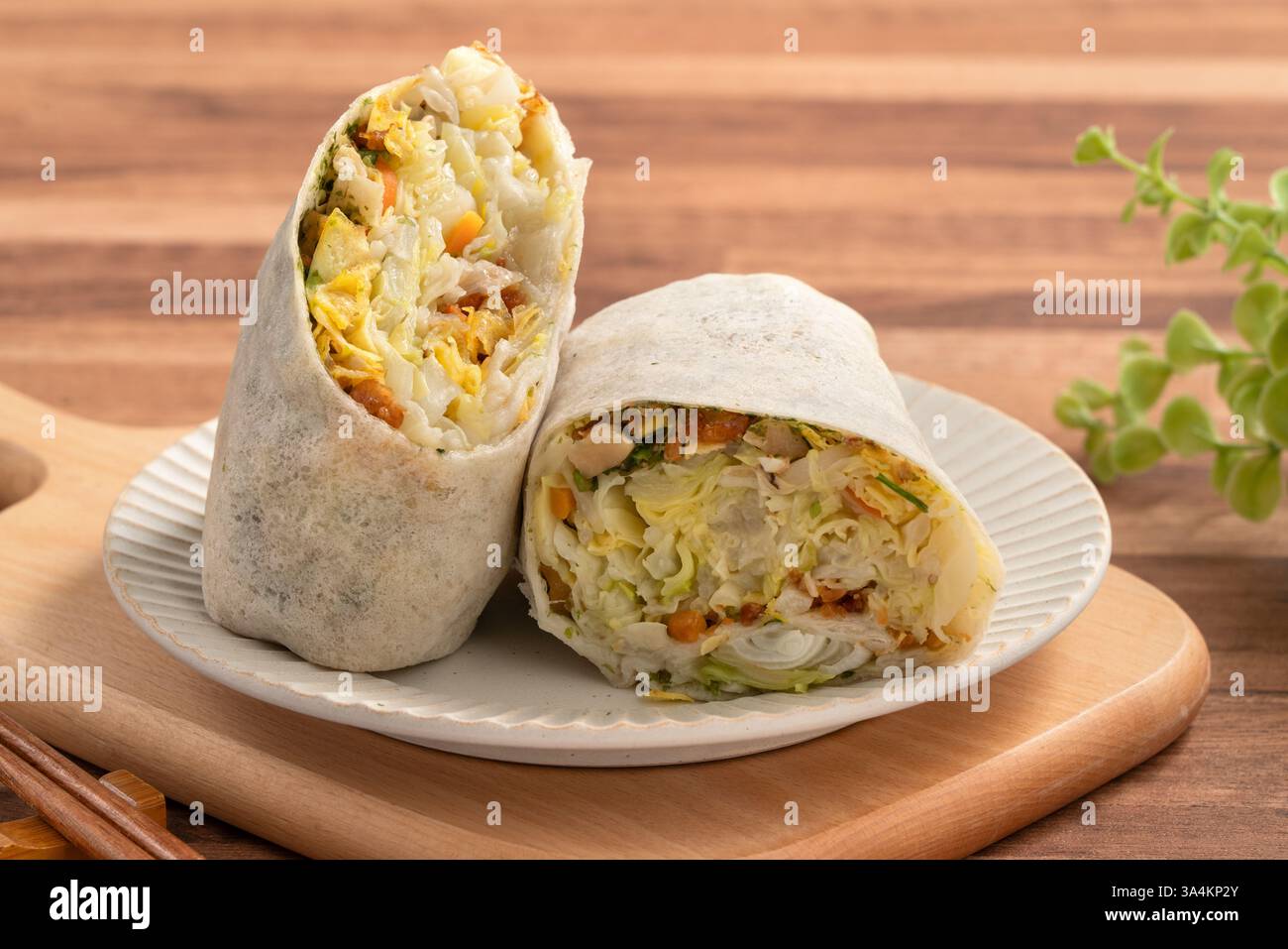 Delicious popiah, lumpia, Taiwanese spring roll for traditional Tomb ...