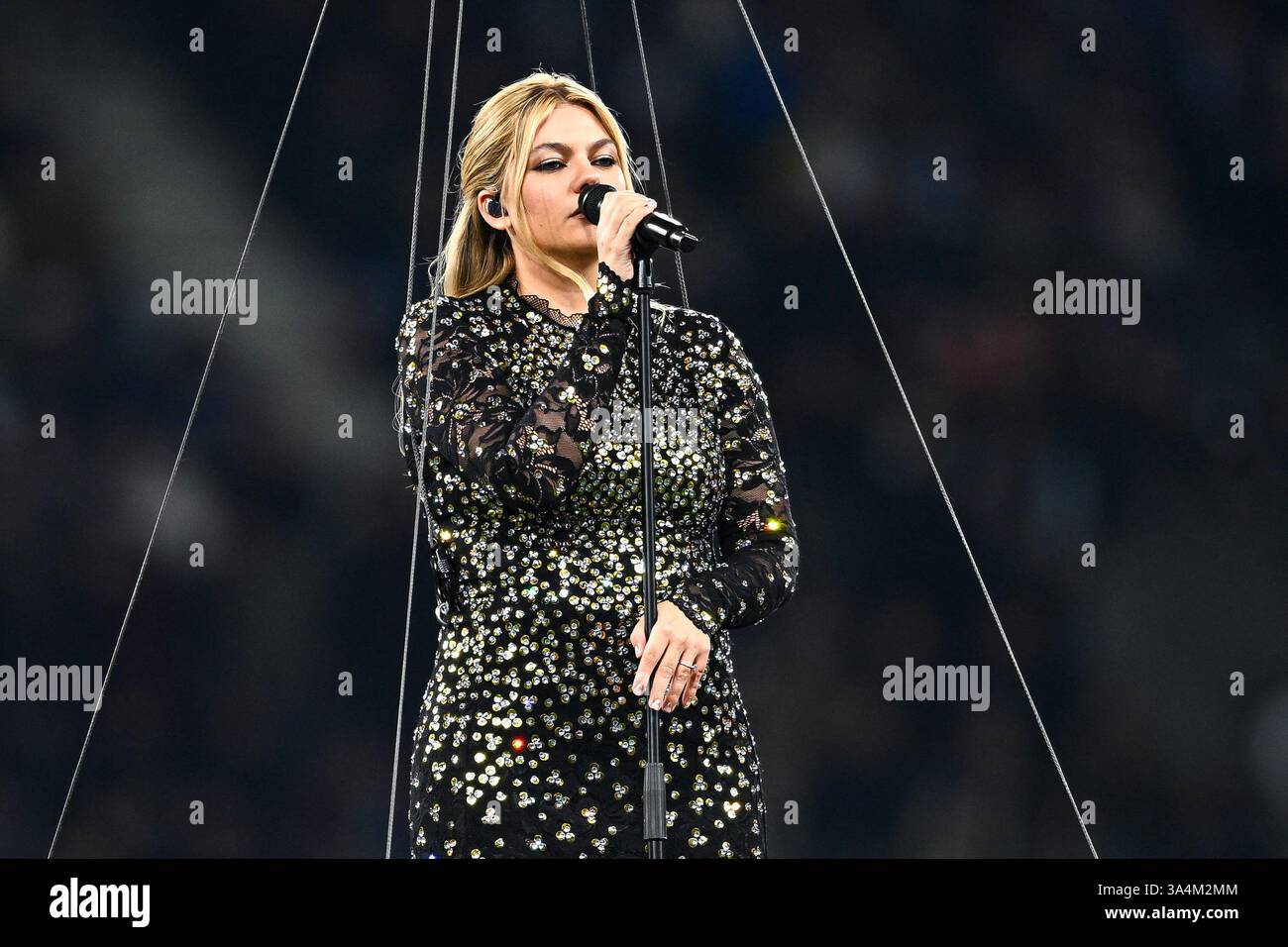 Paris, France. 15th Mar, 2025. French singer Louane Emera during a live ...
