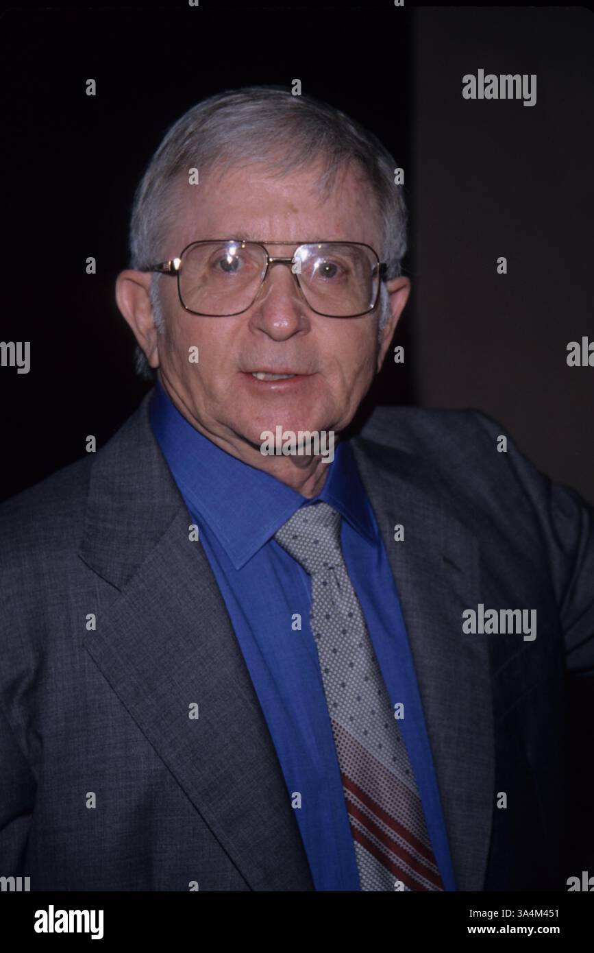 ARTE JOHNSON.David L. Wolper 50th anniversary Dinner 1999.k15186tr ...