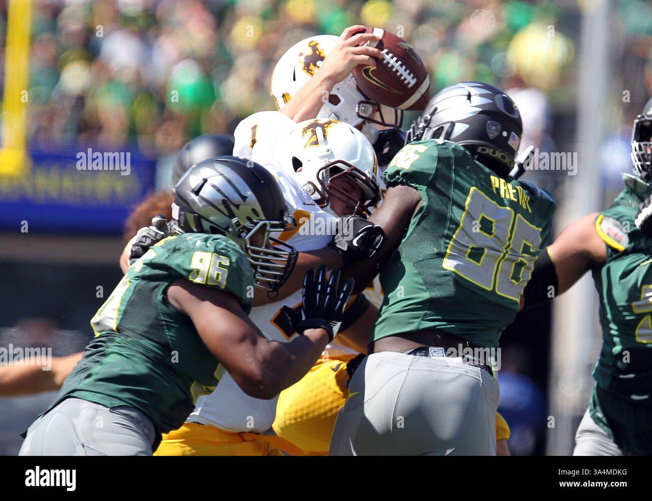 Wyoming cowboys football team hi-res stock photography and images - Alamy