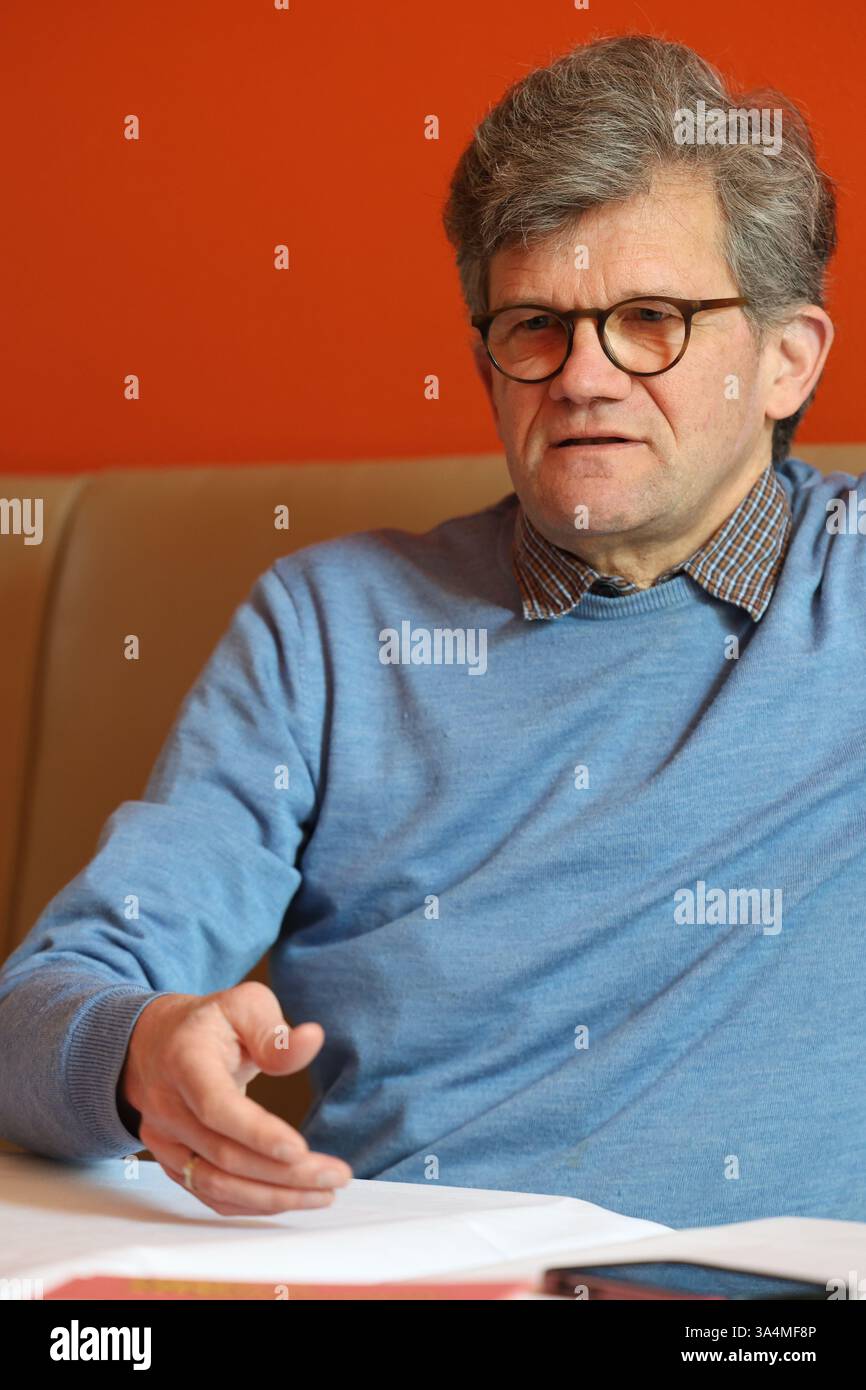 Interview with the illustrator Marcus Weimer from the duo Rattelschneck ...