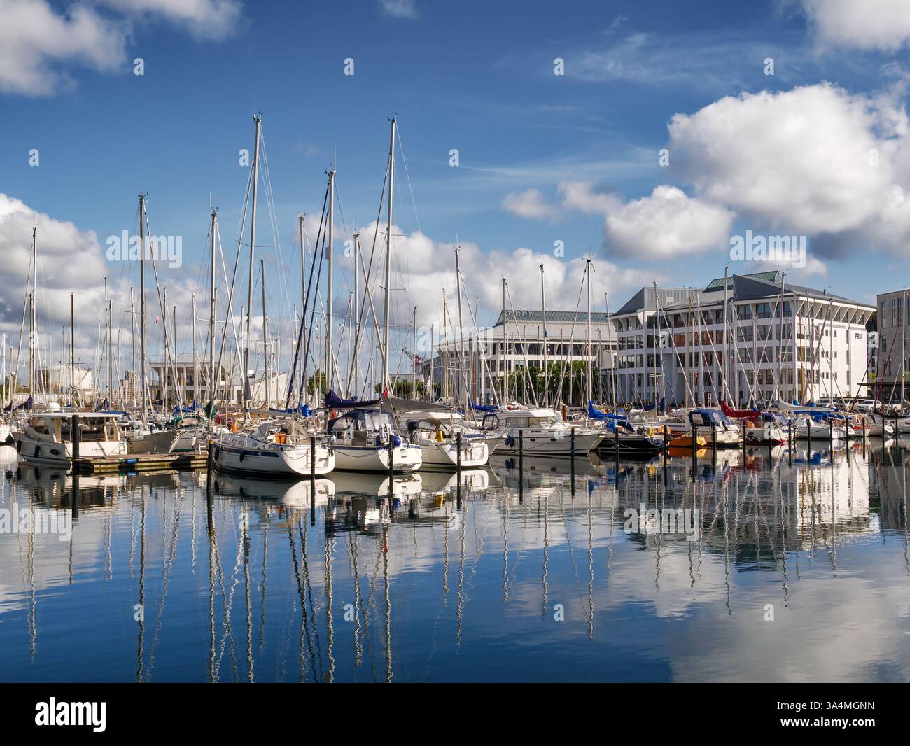 Boats in Kalkbraenderihavn marina and modern harbourfront ...