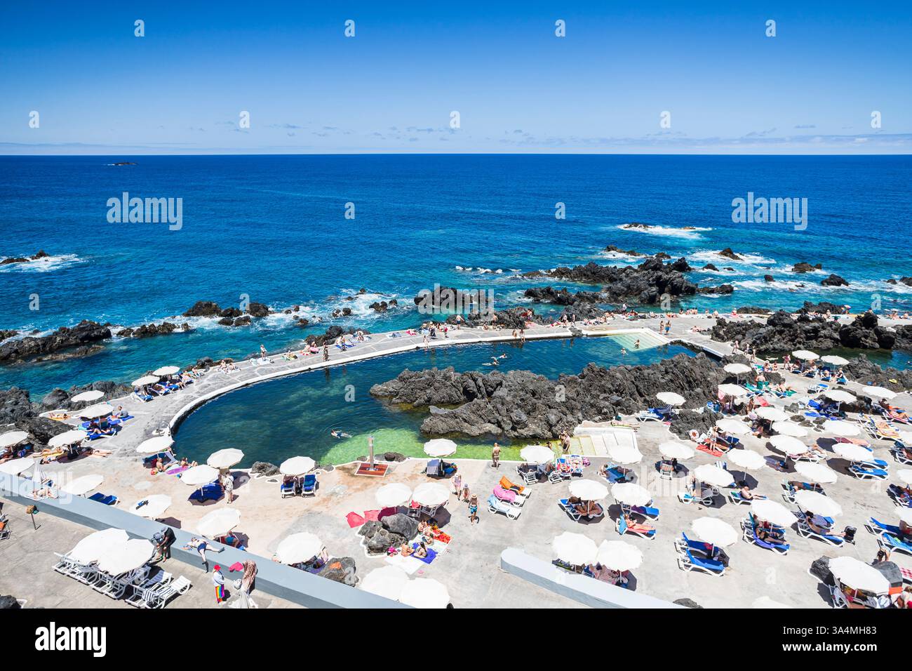 Natural swimming pools at Porto Moniz Stock Photo - Alamy