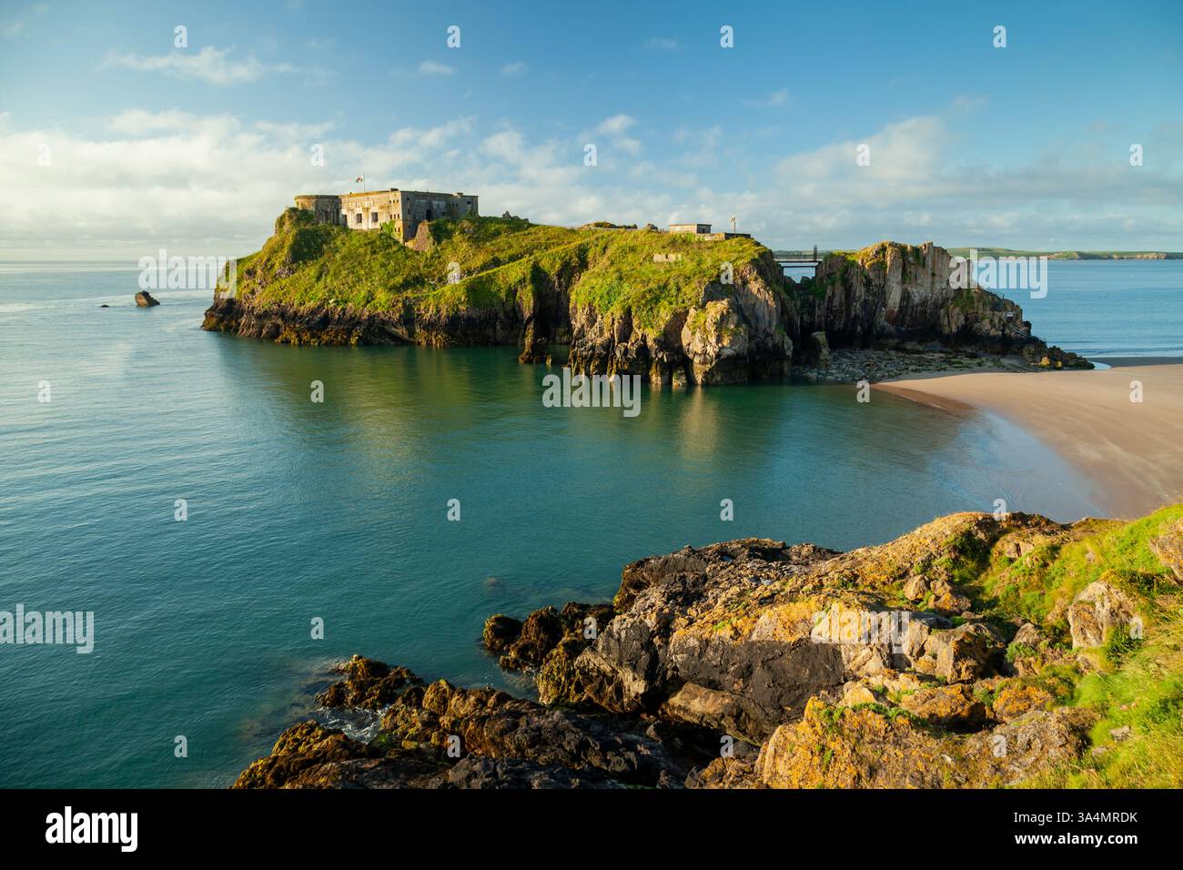 St Catherine's Island and Fort in Tenby Stock Photo - Alamy