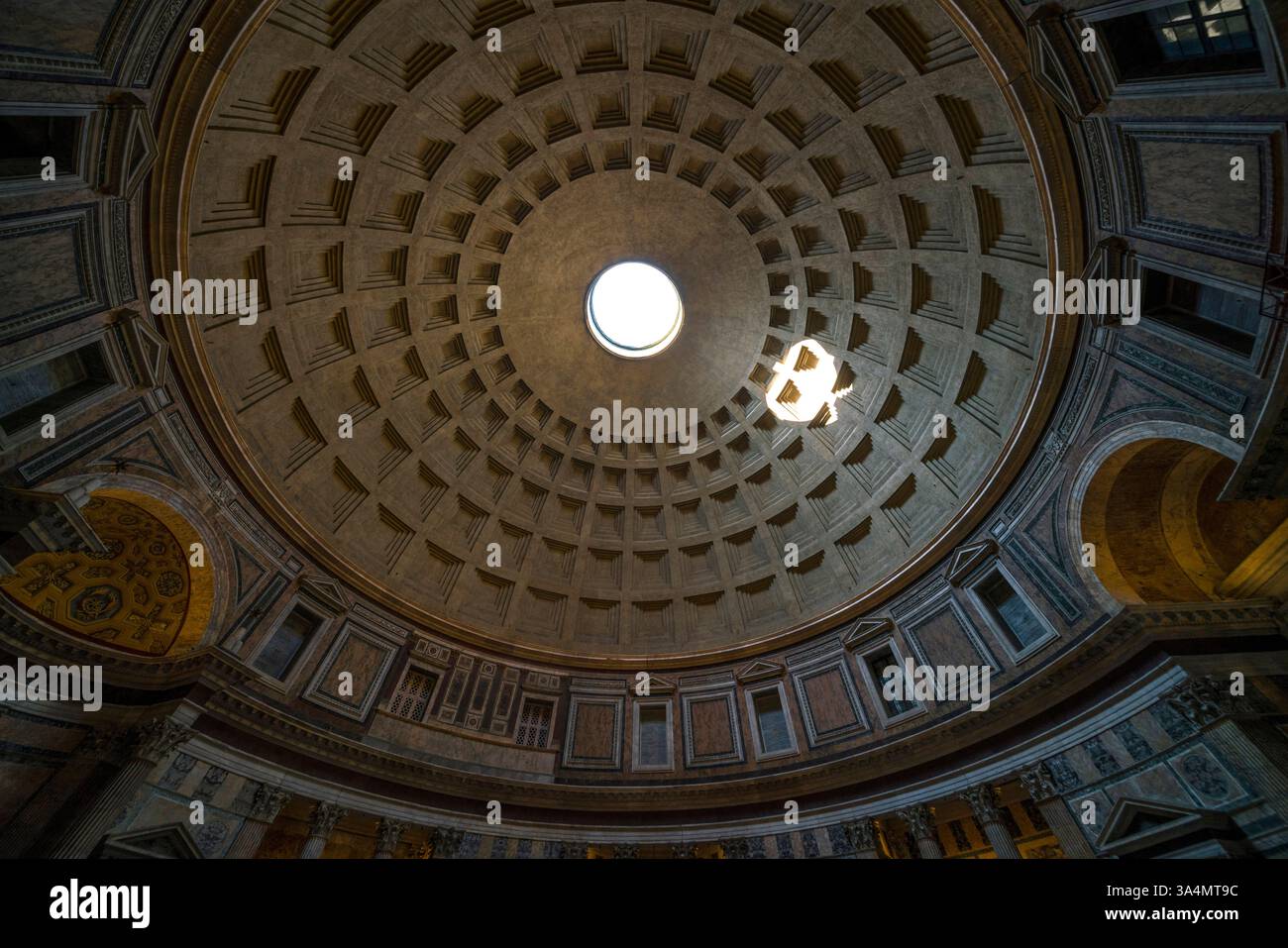 Light shines through the oculus of the Pantheon in Rome in Italy Stock ...