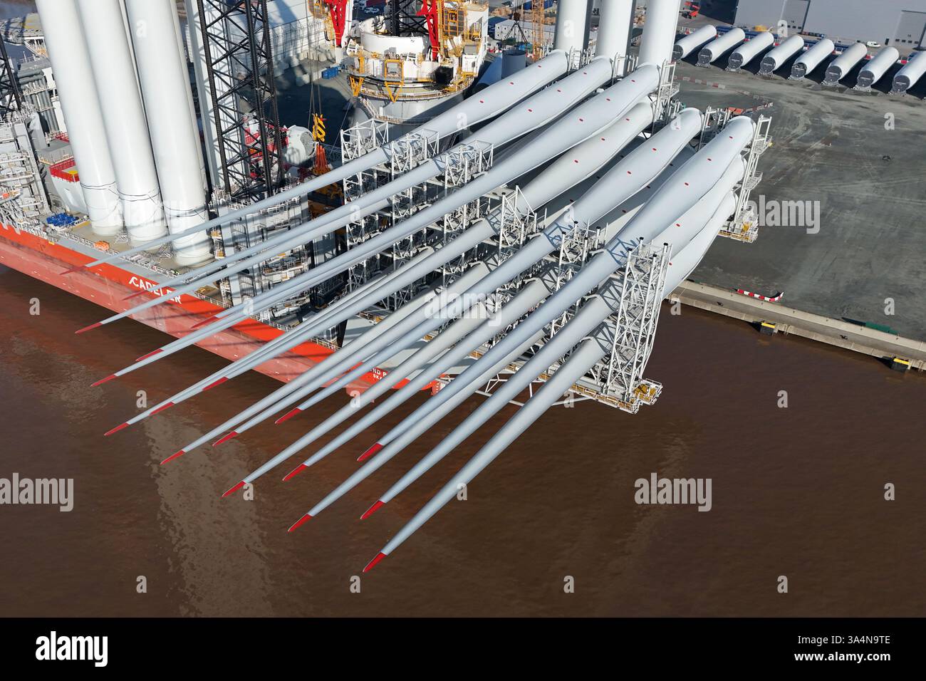 Humber offshore wind cluster hi-res stock photography and images - Alamy