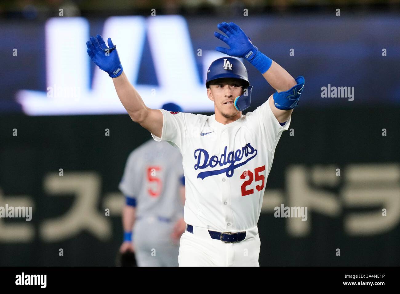 Los Angeles Dodgers' Tommy Edman celebrates his solo home run as he ...