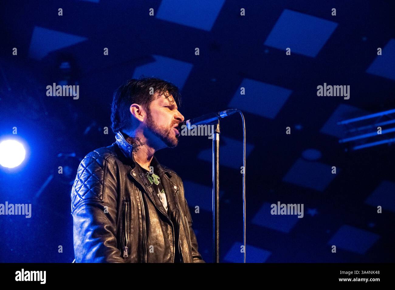 Ricky Warwick performing with Ricky Warwick and the Fighting Hearts at ...