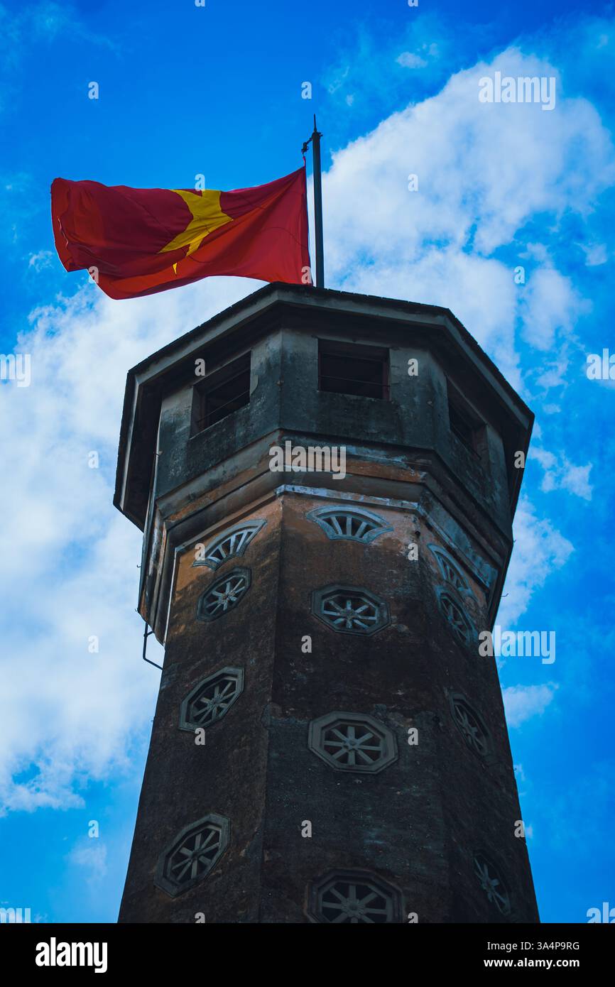 Vietnamese national flag tower hi-res stock photography and images - Alamy