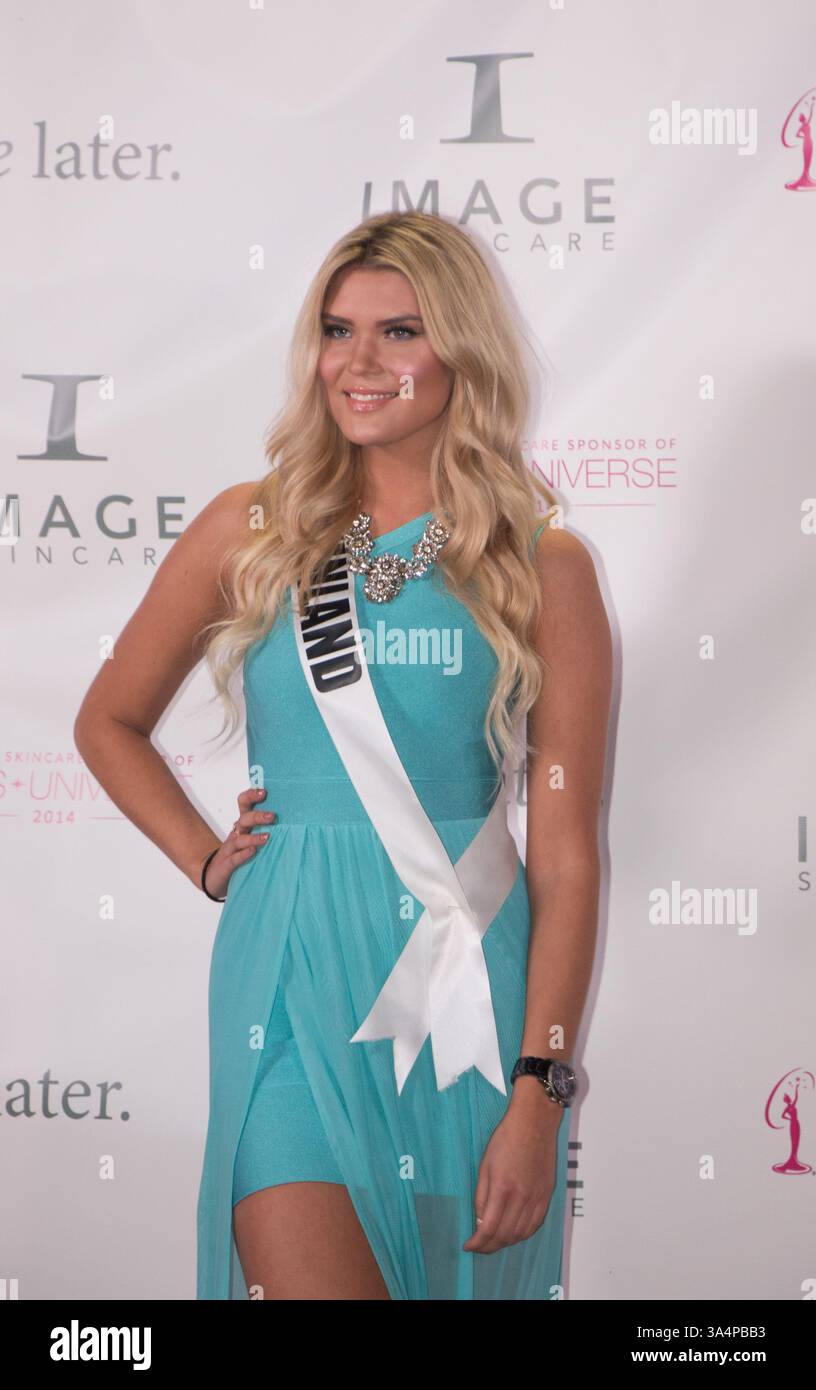 Jan 17, 2015 - Doral-Miami, Florida, U.S. - BEA TOIVONEN, Miss Finland ...
